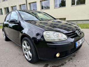 Melns Volkswagen Golf 2004 Daugavpils, ar dzinēja tilpumu 1.90 L un nobraukumu 0 tūkst. km par 1850 €, foto 10 vietnē AUTOMOTO.COM.LV