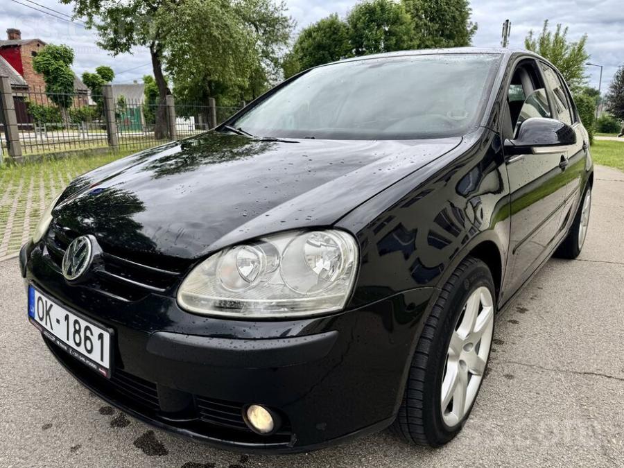 Melns Volkswagen Golf 2004 Daugavpils, ar dzinēja tilpumu 1.90 L un nobraukumu 0 tūkst. km par 1850 €, foto 12 vietnē AUTOMOTO.COM.LV