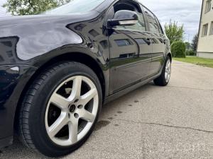 Melns Volkswagen Golf 2004 Daugavpils, ar dzinēja tilpumu 1.90 L un nobraukumu 0 tūkst. km par 1850 €, foto 14 vietnē AUTOMOTO.COM.LV