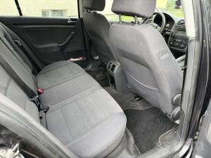 Melns Volkswagen Golf 2004 Daugavpils, ar dzinēja tilpumu 1.90 L un nobraukumu 0 tūkst. km par 1850 €, foto 17 vietnē AUTOMOTO.COM.LV