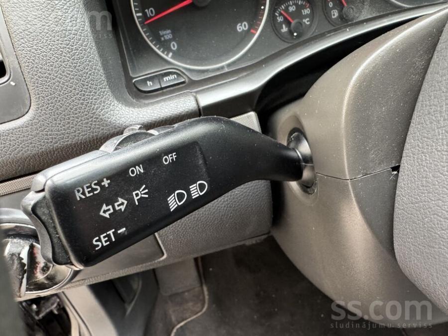 Melns Volkswagen Golf 2004 Daugavpils, ar dzinēja tilpumu 1.90 L un nobraukumu 0 tūkst. km par 1850 €, foto 22 vietnē AUTOMOTO.COM.LV