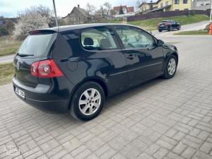 Black Volkswagen Golf 2004 in Vilnius, with an engine capacity of 1.90 L and mileage of 320 thousand km for 2000 €, photo 8 on AUTOMOTO.COM.LV
