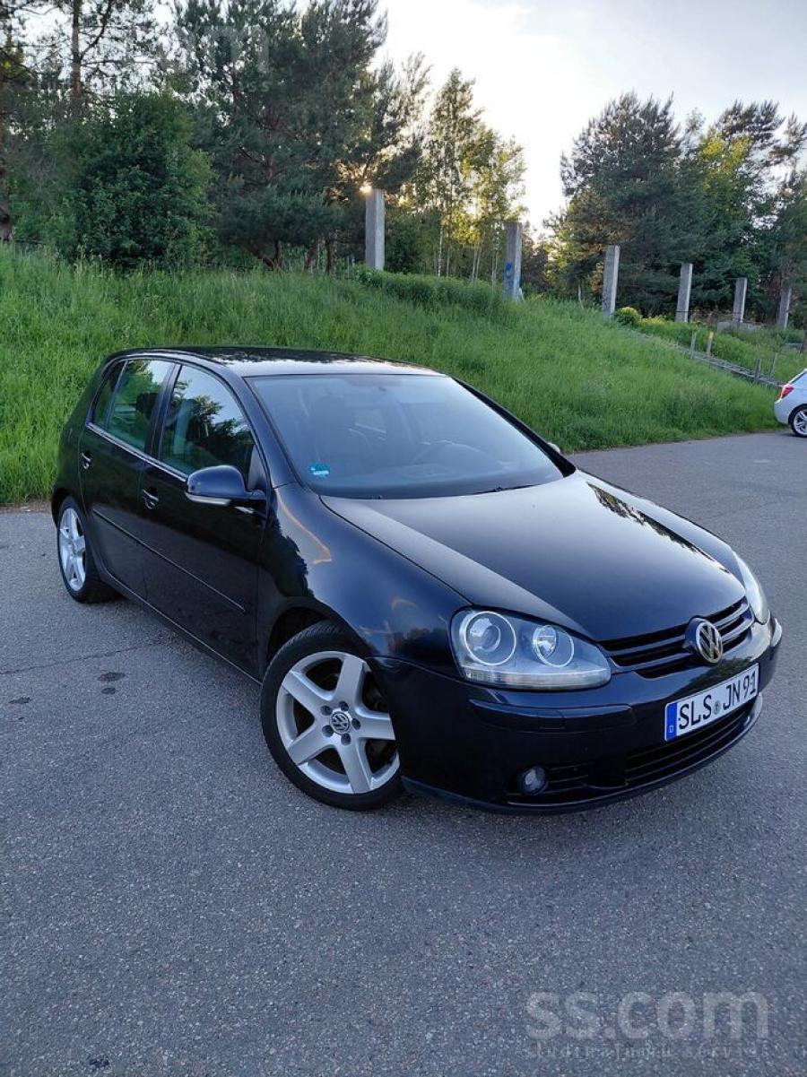 Melns Volkswagen Golf 2004 Rīga, ar dzinēja tilpumu 2.00 L un nobraukumu 270 tūkst. km par 2950 €, foto 4 vietnē AUTOMOTO.COM.LV