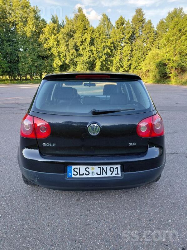 Melns Volkswagen Golf 2004 Rīga, ar dzinēja tilpumu 2.00 L un nobraukumu 270 tūkst. km par 2950 €, foto 6 vietnē AUTOMOTO.COM.LV