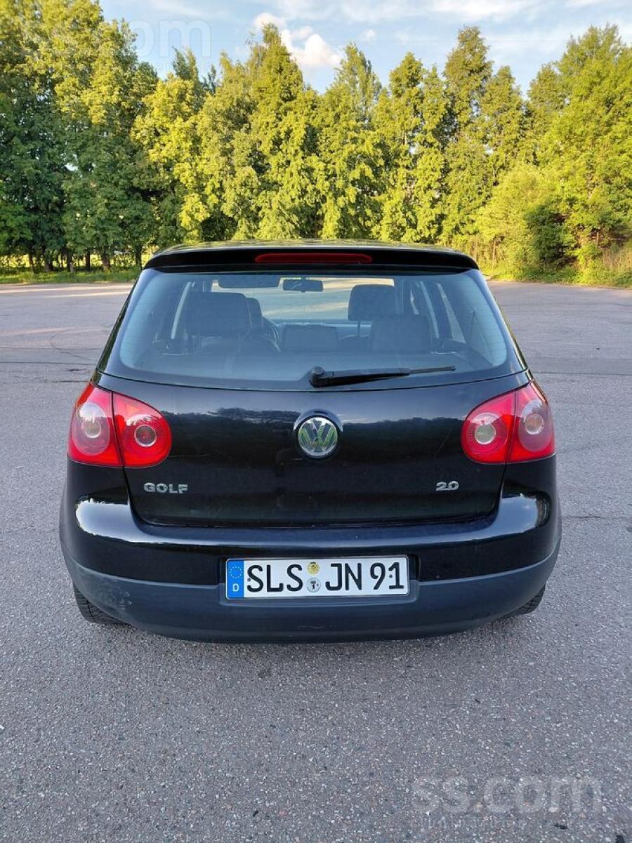 Melns Volkswagen Golf 2004 Rīga, ar dzinēja tilpumu 2.00 L un nobraukumu 270 tūkst. km par 2950 €, foto 7 vietnē AUTOMOTO.COM.LV