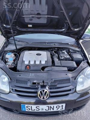 Melns Volkswagen Golf 2004 Rīga, ar dzinēja tilpumu 2.00 L un nobraukumu 270 tūkst. km par 2950 €, foto 11 vietnē AUTOMOTO.COM.LV
