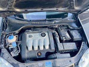 Black Volkswagen Golf 2004 in Vilnius, with an engine capacity of 1.90 L and mileage of 320 thousand km for 2000 €, photo 14 on AUTOMOTO.COM.LV