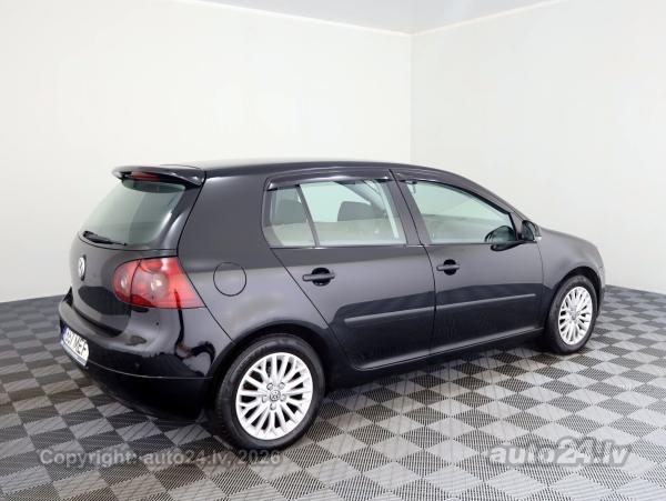 Melns Volkswagen Golf 2004 Tallina, ar dzinēja tilpumu 1.40 L un nobraukumu 259 tūkst. km par 1099 €, foto 3 vietnē AUTOMOTO.COM.LV