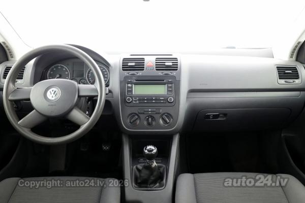 Melns Volkswagen Golf 2004 Tallina, ar dzinēja tilpumu 1.40 L un nobraukumu 259 tūkst. km par 1099 €, foto 5 vietnē AUTOMOTO.COM.LV