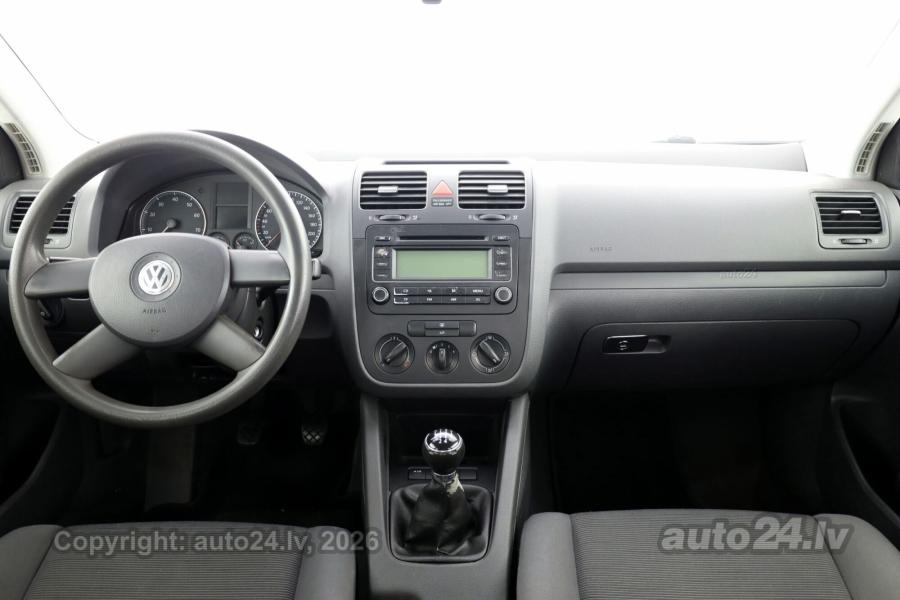 Melns Volkswagen Golf 2004 Tallina, ar dzinēja tilpumu 1.40 L un nobraukumu 259 tūkst. km par 1099 €, foto 6 vietnē AUTOMOTO.COM.LV