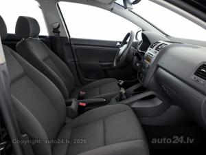 Melns Volkswagen Golf 2004 Tallina, ar dzinēja tilpumu 1.40 L un nobraukumu 259 tūkst. km par 1099 €, foto 7 vietnē AUTOMOTO.COM.LV