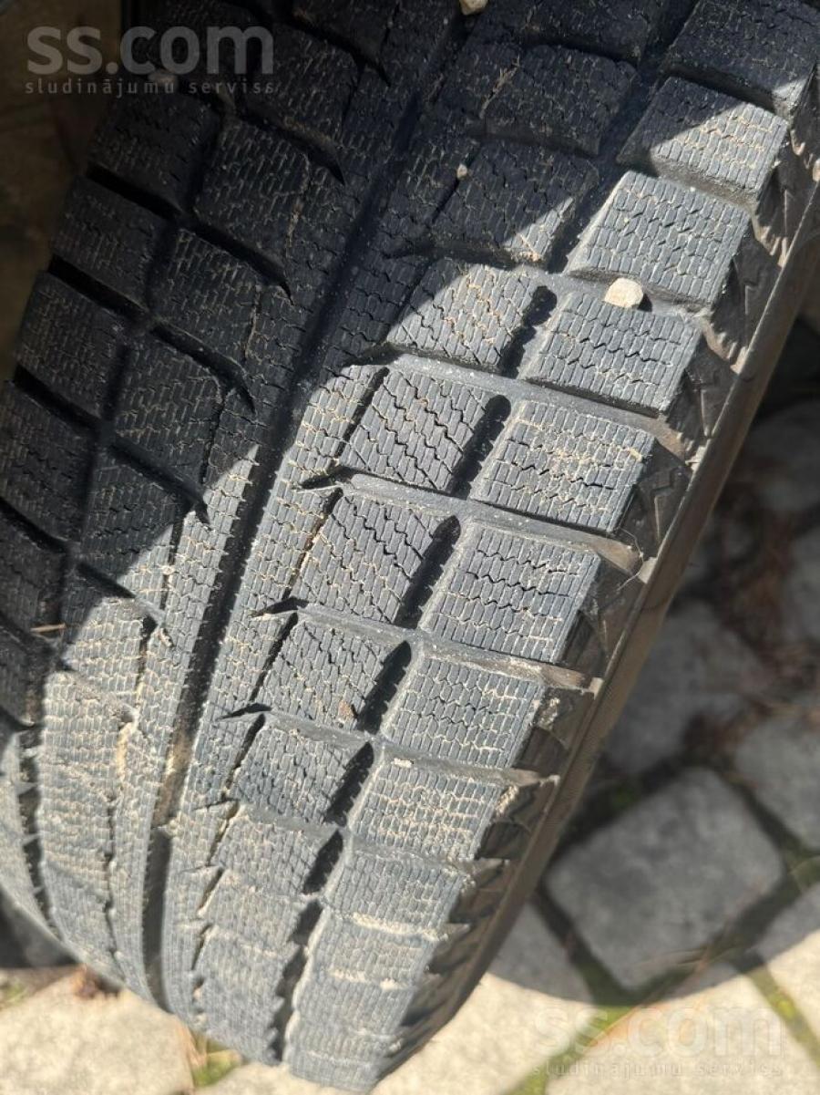 Melns Volkswagen Golf 2004 Ogre, ar dzinēja tilpumu 1.90 L un nobraukumu 347 tūkst. km par 1750 €, foto 8 vietnē AUTOMOTO.COM.LV