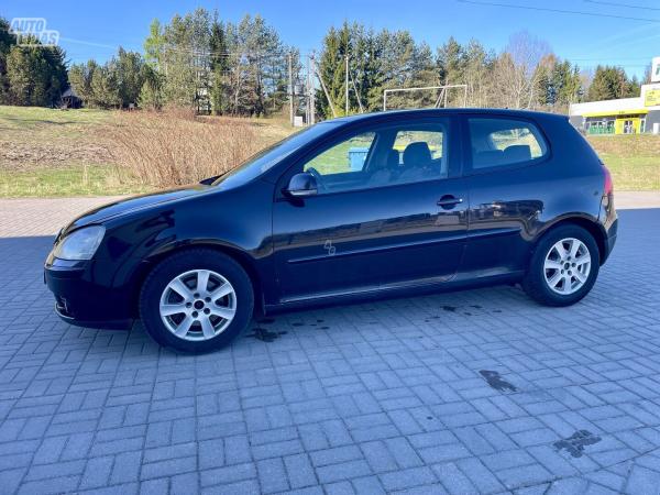 Black Volkswagen Golf 2004 in Vilnius, with an engine capacity of 1.90 L and mileage of 319 thousand km for 2000 €, photo 8 on AUTOMOTO.COM.LV