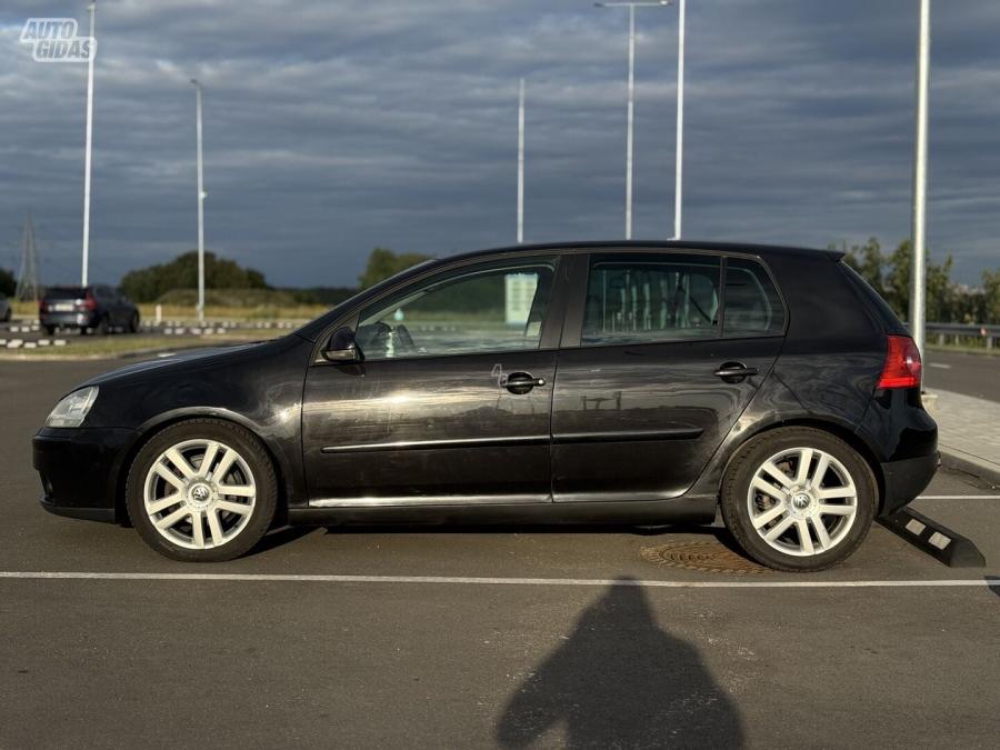 Melns Volkswagen Golf 2004 Kauņa, ar dzinēja tilpumu 2.00 L un nobraukumu 298 tūkst. km par 2600 €, foto 8 vietnē AUTOMOTO.COM.LV