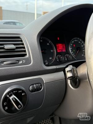 Melns Volkswagen Golf 2004 Kauņa, ar dzinēja tilpumu 2.00 L un nobraukumu 298 tūkst. km par 2600 €, foto 11 vietnē AUTOMOTO.COM.LV