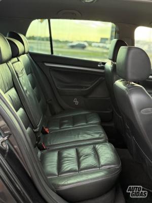Melns Volkswagen Golf 2004 Kauņa, ar dzinēja tilpumu 2.00 L un nobraukumu 298 tūkst. km par 2600 €, foto 14 vietnē AUTOMOTO.COM.LV