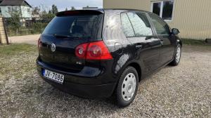 Melns Volkswagen Golf 2004 Rēzekne, ar dzinēja tilpumu 1.40 L un nobraukumu 177 tūkst. km par 2450 €, foto 5 vietnē AUTOMOTO.COM.LV