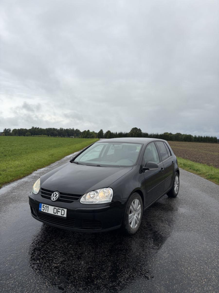 Melns Volkswagen Golf 2004 Kohtla-Jerve, ar dzinēja tilpumu 0.00 L un nobraukumu 420 tūkst. km par 2500 €, foto 1 vietnē AUTOMOTO.COM.LV