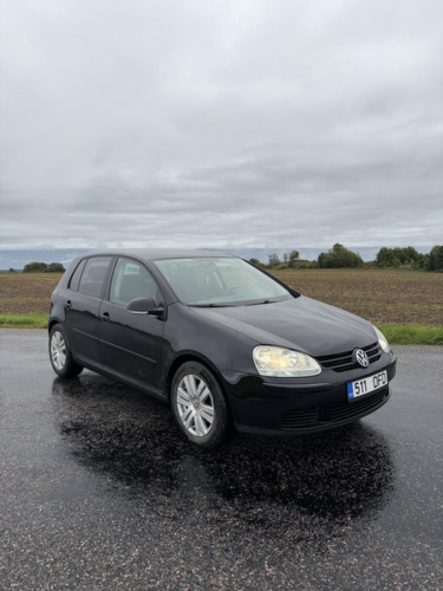 Melns Volkswagen Golf 2004 Kohtla-Jerve, ar dzinēja tilpumu 0.00 L un nobraukumu 420 tūkst. km par 2500 €, foto 6 vietnē AUTOMOTO.COM.LV