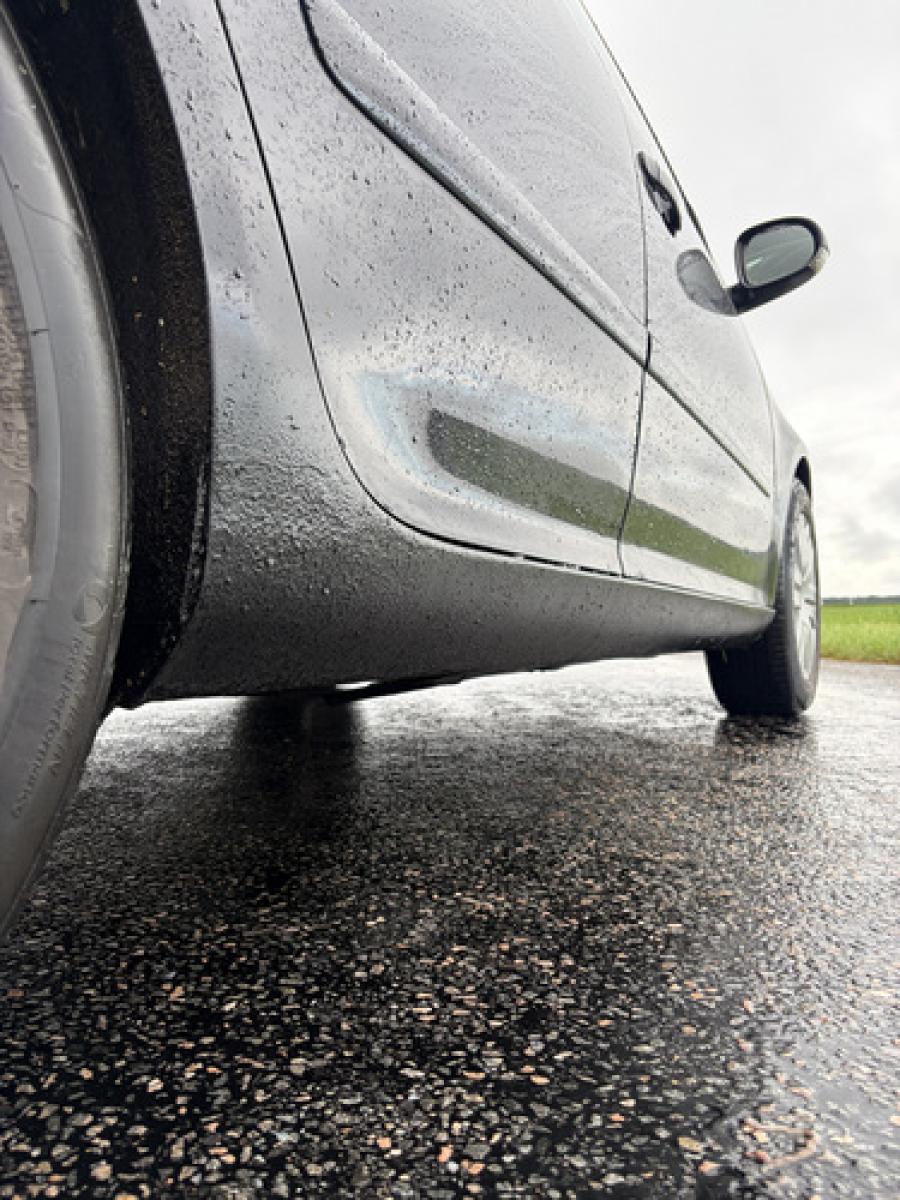 Melns Volkswagen Golf 2004 Kohtla-Jerve, ar dzinēja tilpumu 0.00 L un nobraukumu 420 tūkst. km par 2500 €, foto 7 vietnē AUTOMOTO.COM.LV