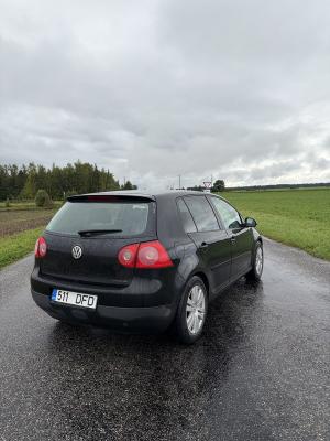 Melns Volkswagen Golf 2004 Kohtla-Jerve, ar dzinēja tilpumu 0.00 L un nobraukumu 420 tūkst. km par 2500 €, foto 14 vietnē AUTOMOTO.COM.LV
