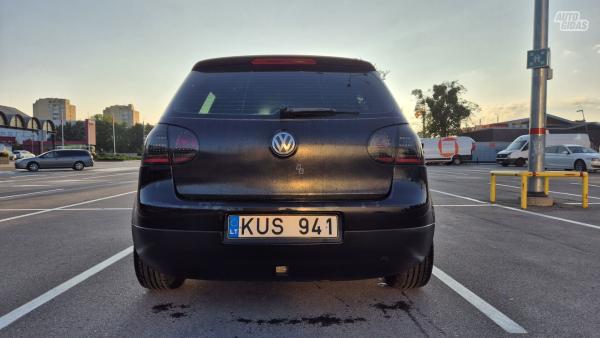 Melns Volkswagen Golf 2004 Kauņa, ar dzinēja tilpumu 1.90 L un nobraukumu 350 tūkst. km par 1600 €, foto 6 vietnē AUTOMOTO.COM.LV