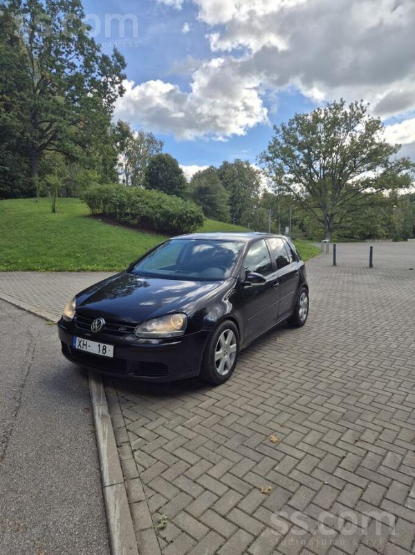Melns Volkswagen Golf 2004 Talsi, ar dzinēja tilpumu 1.60 L un nobraukumu 275 tūkst. km par 1200 €, foto 1 vietnē AUTOMOTO.COM.LV