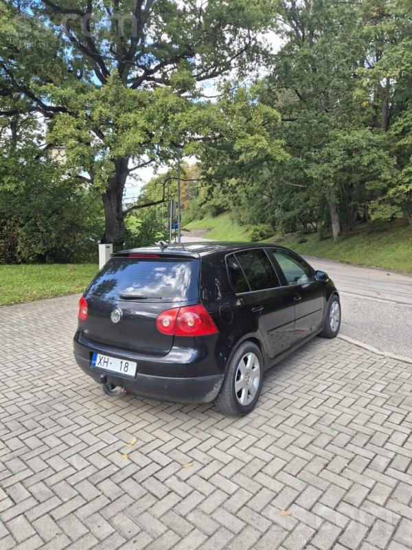 Melns Volkswagen Golf 2004 Talsi, ar dzinēja tilpumu 1.60 L un nobraukumu 275 tūkst. km par 1200 €, foto 6 vietnē AUTOMOTO.COM.LV