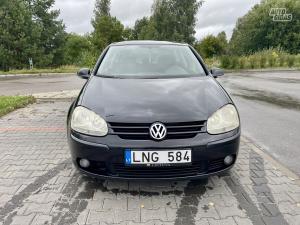 Melns Volkswagen Golf 2004 Viļņa, ar dzinēja tilpumu 1.90 L un nobraukumu 320 tūkst. km par 1600 €, foto 10 vietnē AUTOMOTO.COM.LV