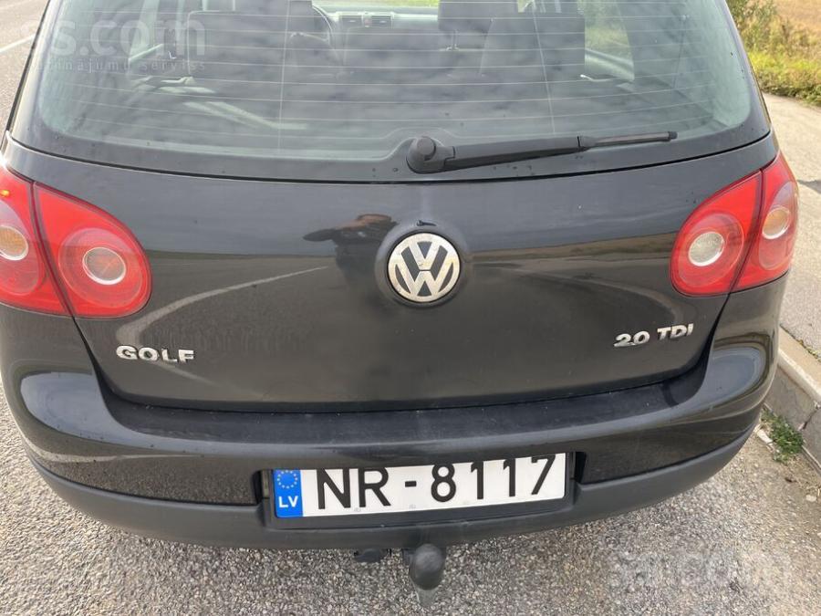Black Volkswagen Golf 2004 in Jelgava, with an engine capacity of 2.00 L and mileage of 412 thousand km for 2200 €, photo 1 on AUTOMOTO.COM.LV
