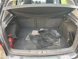 Black Volkswagen Golf 2004 in Jelgava, with an engine capacity of 2.00 L and mileage of 412 thousand km for 2200 €, photo 3 on AUTOMOTO.COM.LV