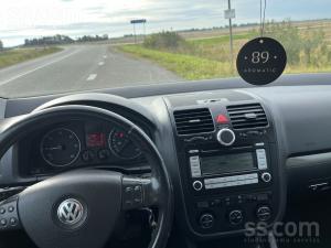 Black Volkswagen Golf 2004 in Jelgava, with an engine capacity of 2.00 L and mileage of 412 thousand km for 2200 €, photo 6 on AUTOMOTO.COM.LV