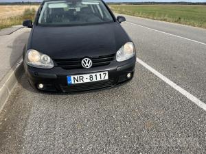 Black Volkswagen Golf 2004 in Jelgava, with an engine capacity of 2.00 L and mileage of 412 thousand km for 2200 €, photo 7 on AUTOMOTO.COM.LV