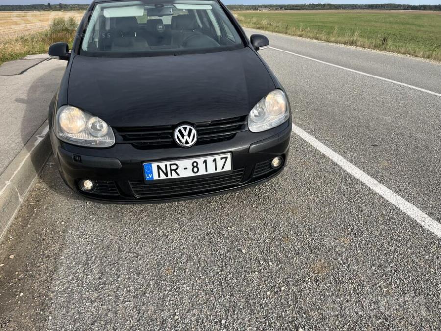 Black Volkswagen Golf 2004 in Jelgava, with an engine capacity of 2.00 L and mileage of 412 thousand km for 2200 €, photo 7 on AUTOMOTO.COM.LV