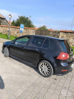 Melns Volkswagen Golf 2004 Pakruojis, ar dzinēja tilpumu 2.00 L un nobraukumu 400 tūkst. km par 1400 €, foto 4 vietnē AUTOMOTO.COM.LV