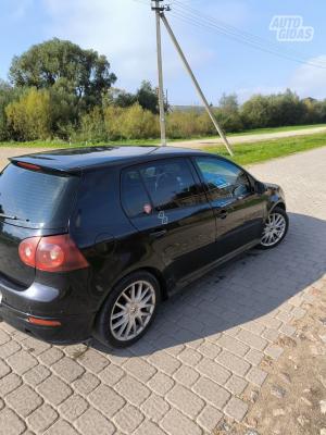 Melns Volkswagen Golf 2004 Pakruojis, ar dzinēja tilpumu 2.00 L un nobraukumu 400 tūkst. km par 1400 €, foto 6 vietnē AUTOMOTO.COM.LV