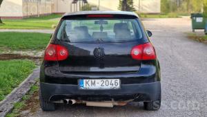 Black Volkswagen Golf 2005 in Gulbene, with an engine capacity of 1.90 L and mileage of 385 thousand km for 1550 €, photo 7 on AUTOMOTO.COM.LV