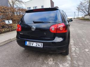 Melns Volkswagen Golf 2005 Kauņa, ar dzinēja tilpumu 1.60 L un nobraukumu 275 tūkst. km par 1200 €, foto 2 vietnē AUTOMOTO.COM.LV
