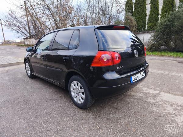 Black Volkswagen Golf 2005 in Kaunas, with an engine capacity of 1.60 L and mileage of 275 thousand km for 1200 €, photo 3 on AUTOMOTO.COM.LV
