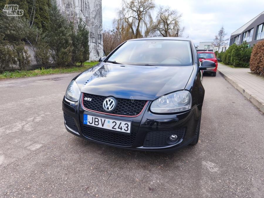 Melns Volkswagen Golf 2005 Kauņa, ar dzinēja tilpumu 1.60 L un nobraukumu 275 tūkst. km par 1200 €, foto 6 vietnē AUTOMOTO.COM.LV