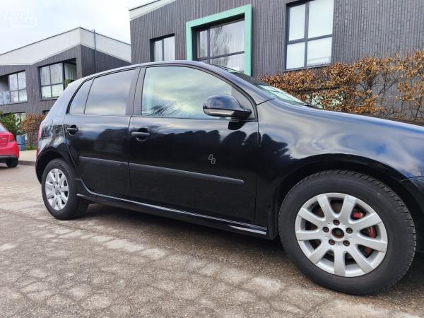 Black Volkswagen Golf 2005 in Kaunas, with an engine capacity of 1.60 L and mileage of 275 thousand km for 1200 €, photo 10 on AUTOMOTO.COM.LV