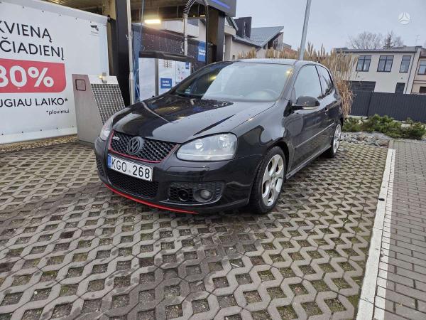 Black Volkswagen Golf 2005 in Kaunas, with an engine capacity of 1.98 L and mileage of 256 thousand km for 4500 €, photo 1 on AUTOMOTO.COM.LV