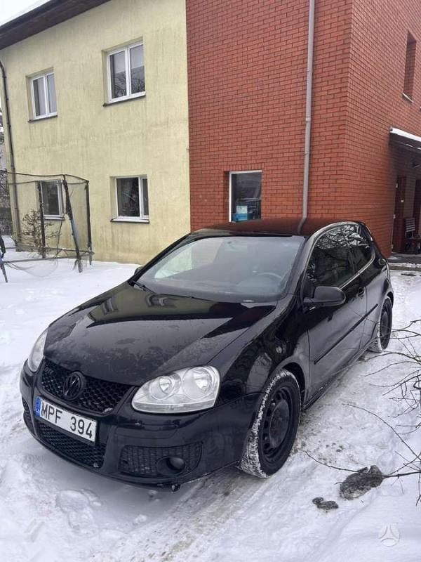 Black Volkswagen Golf 2005 in Klaipeda, with an engine capacity of 1.90 L and mileage of 394 thousand km for 1500 €, photo 3 on AUTOMOTO.COM.LV