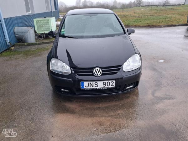 Black Volkswagen Golf 2005 in Vilnius, with an engine capacity of 1.90 L and mileage of 321 thousand km for 1750 €, photo 1 on AUTOMOTO.COM.LV