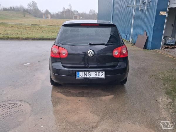 Black Volkswagen Golf 2005 in Vilnius, with an engine capacity of 1.90 L and mileage of 321 thousand km for 1750 €, photo 2 on AUTOMOTO.COM.LV