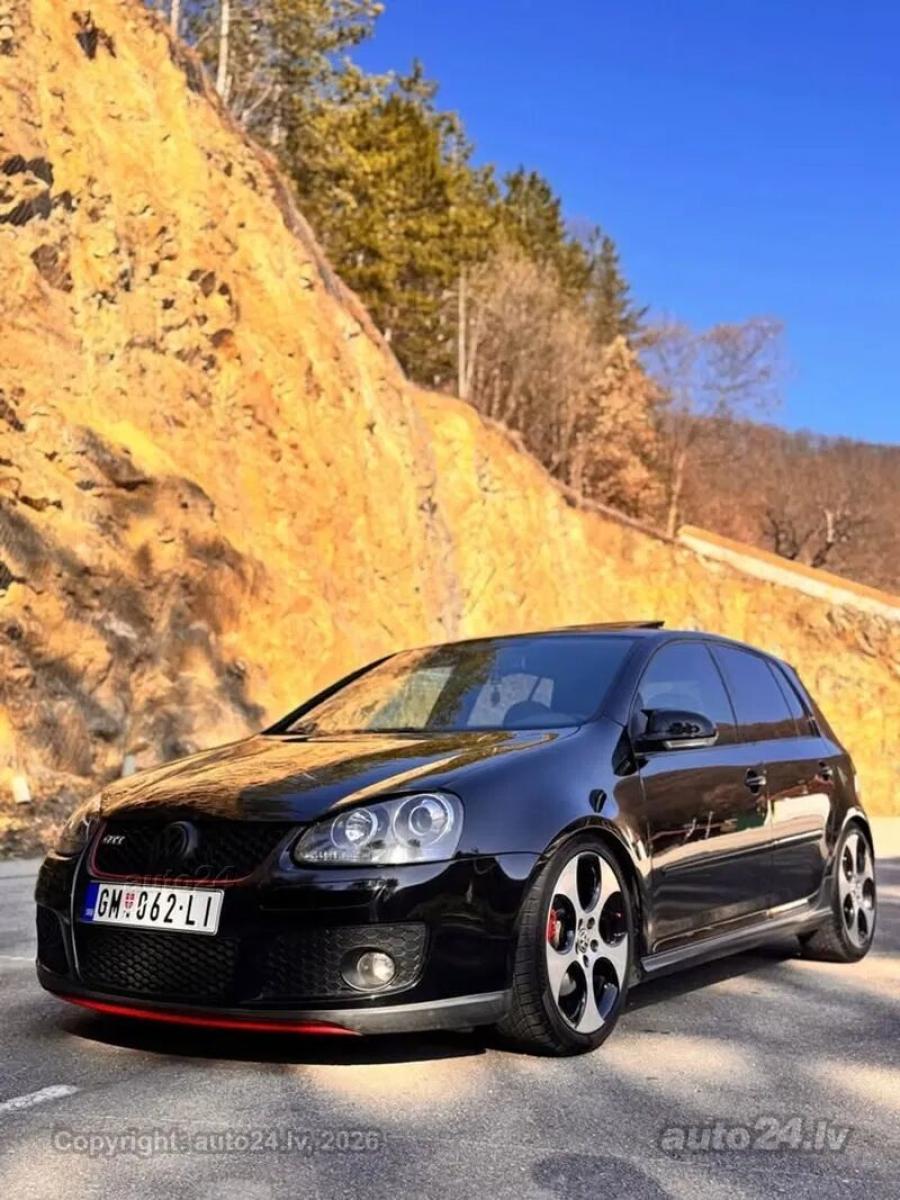 Melns Volkswagen Golf 2005 Tallina, ar dzinēja tilpumu 1.90 L un nobraukumu 300 tūkst. km par 1300 €, foto 1 vietnē AUTOMOTO.COM.LV