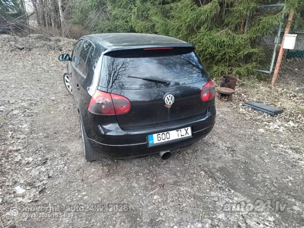 Melns Volkswagen Golf 2005 Tallina, ar dzinēja tilpumu 1.90 L un nobraukumu 300 tūkst. km par 1300 €, foto 10 vietnē AUTOMOTO.COM.LV
