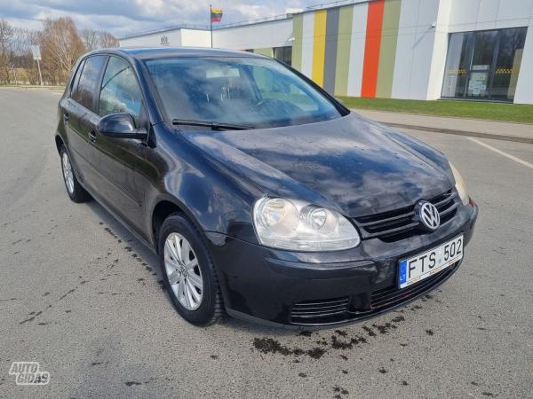Black Volkswagen Golf 2005 in Kaunas, with an engine capacity of 1.90 L and mileage of 356 thousand km for 1150 €, photo 1 on AUTOMOTO.COM.LV