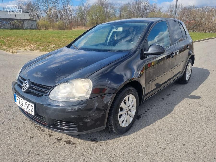 Melns Volkswagen Golf 2005 Kauņa, ar dzinēja tilpumu 1.90 L un nobraukumu 356 tūkst. km par 1150 €, foto 3 vietnē AUTOMOTO.COM.LV