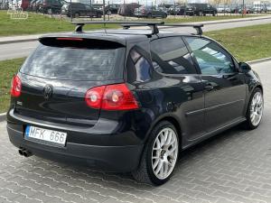 Melns Volkswagen Golf 2005 Kauņa, ar dzinēja tilpumu 2.00 L un nobraukumu 251 tūkst. km par 3999 €, foto 6 vietnē AUTOMOTO.COM.LV